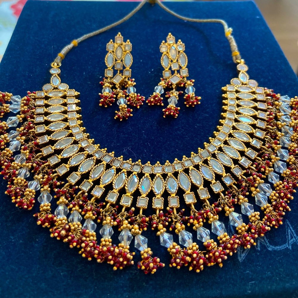 Indian/ Pakistani Necklace And Earrings Set - Gem